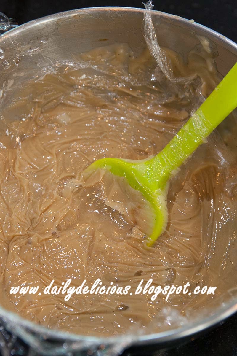 dailydelicious: Three Flavors Choux cream: One recipe three variations