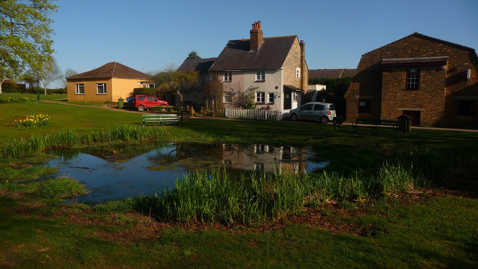 No Visible Lycra: Tatsfield Village and Godstone Green