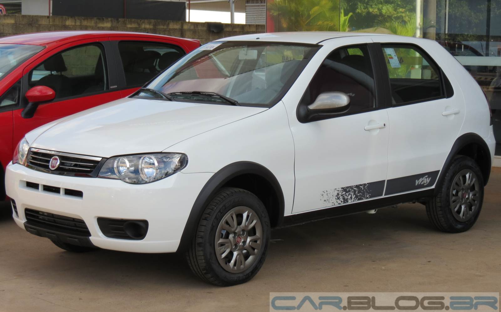 Novo Fiat Palio Fire Way: fotos e vídeo da versão básica