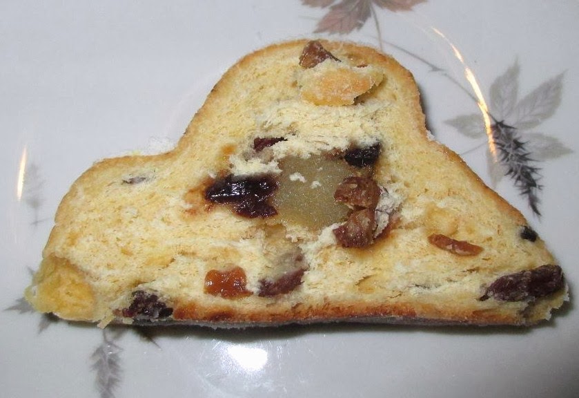 FOODSTUFF FINDS: Heston From Waitrose Earl Grey Tea Stollen (@Waitrose ...