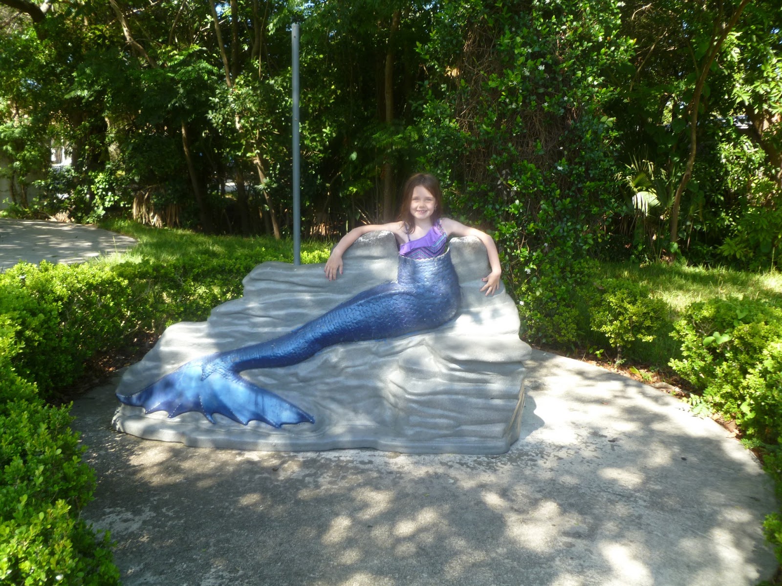 Stranded in Chaos: Vacation, part 4. Mermaids and goodbyes.