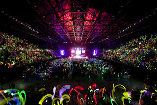 Jewelry World: How To Throw A Rave Party