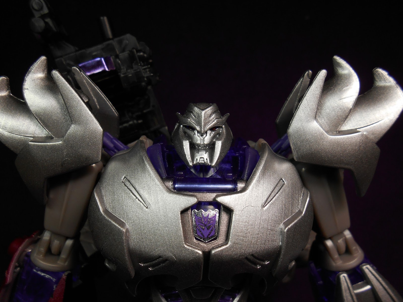 Review: Arms Micron Final Battle Megatron | Night's Corner