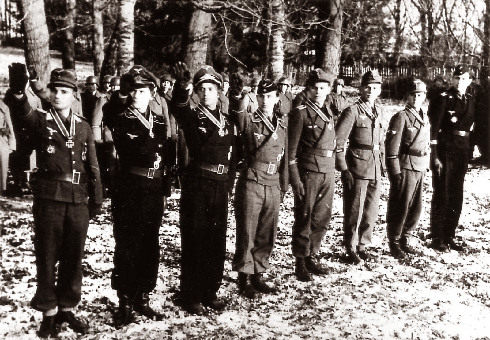 NAZI JERMAN: Foto Fallschirm-Panzer-Division 1 Hermann Göring (HG)