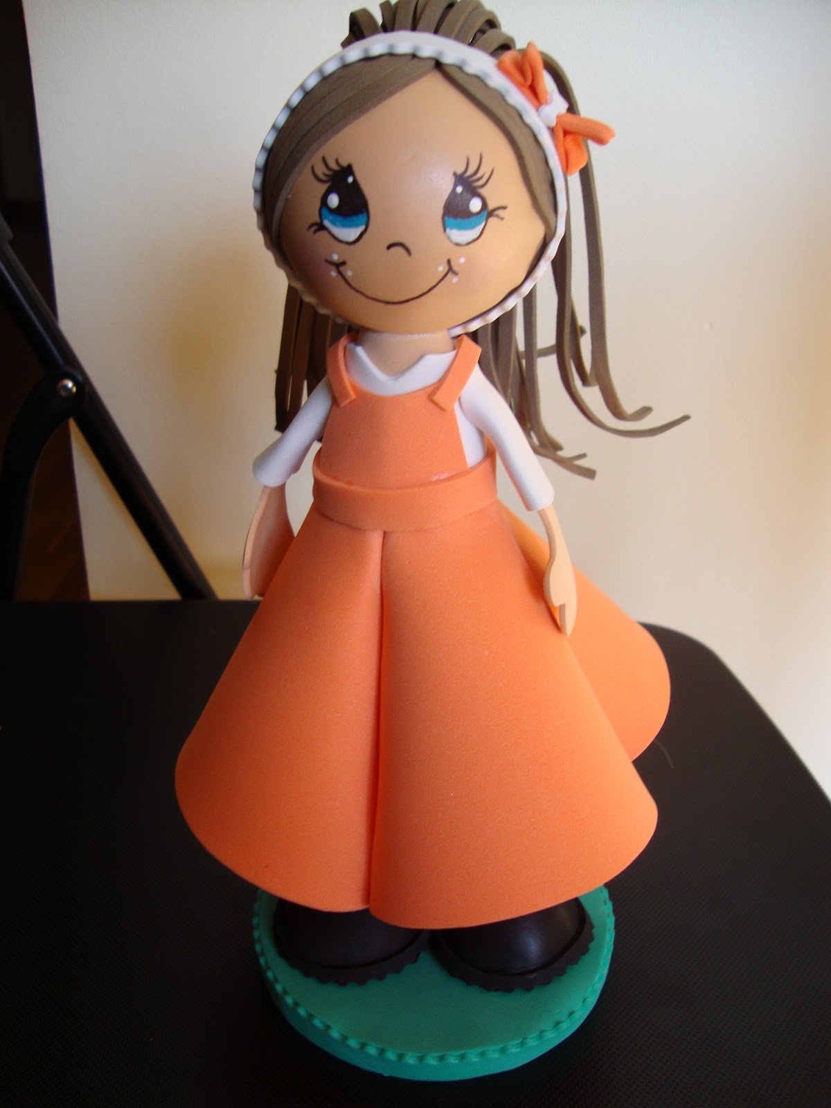 Suzana Guedes: Boneca 3D feita em EVA