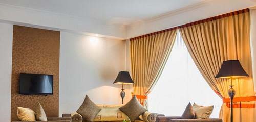 The Covanro Hotel, Veyangoda