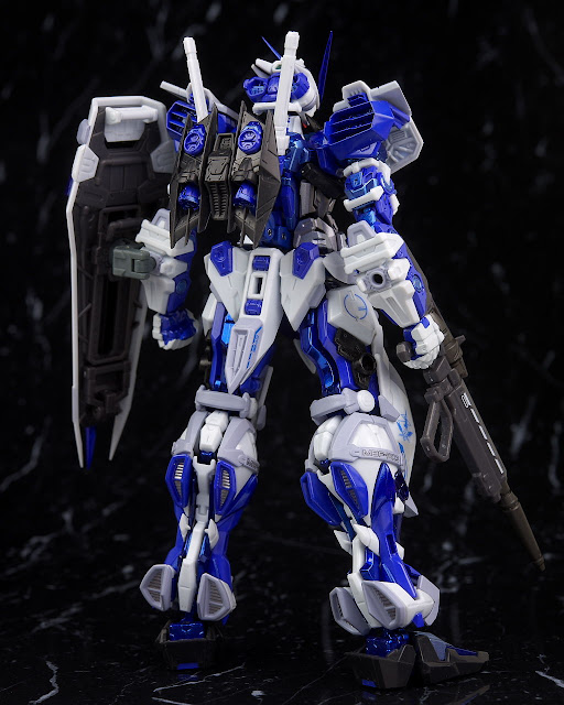 [ Review ] - Metal Build - Gundam Astray Blue Frame Full Weapon Equipped