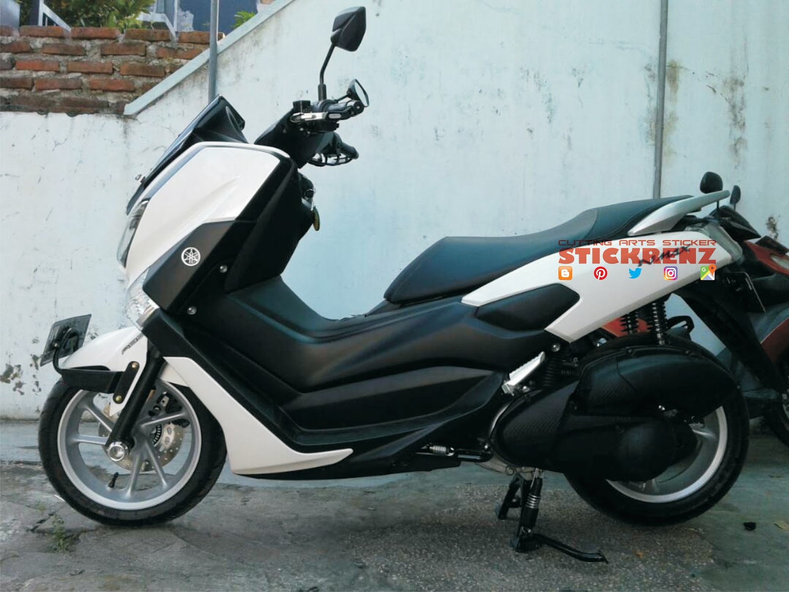 STICKRENZ: Yamaha NMax ABS White - Custom Wrap Sticker