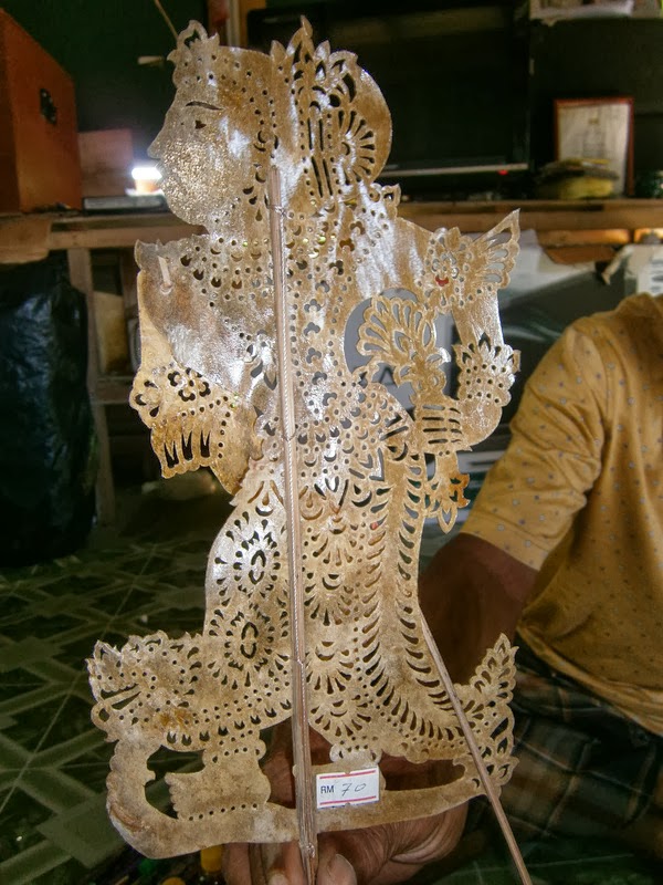 wayang kulit mzu3117 : Proses Membuat Patung Wayang Kulit