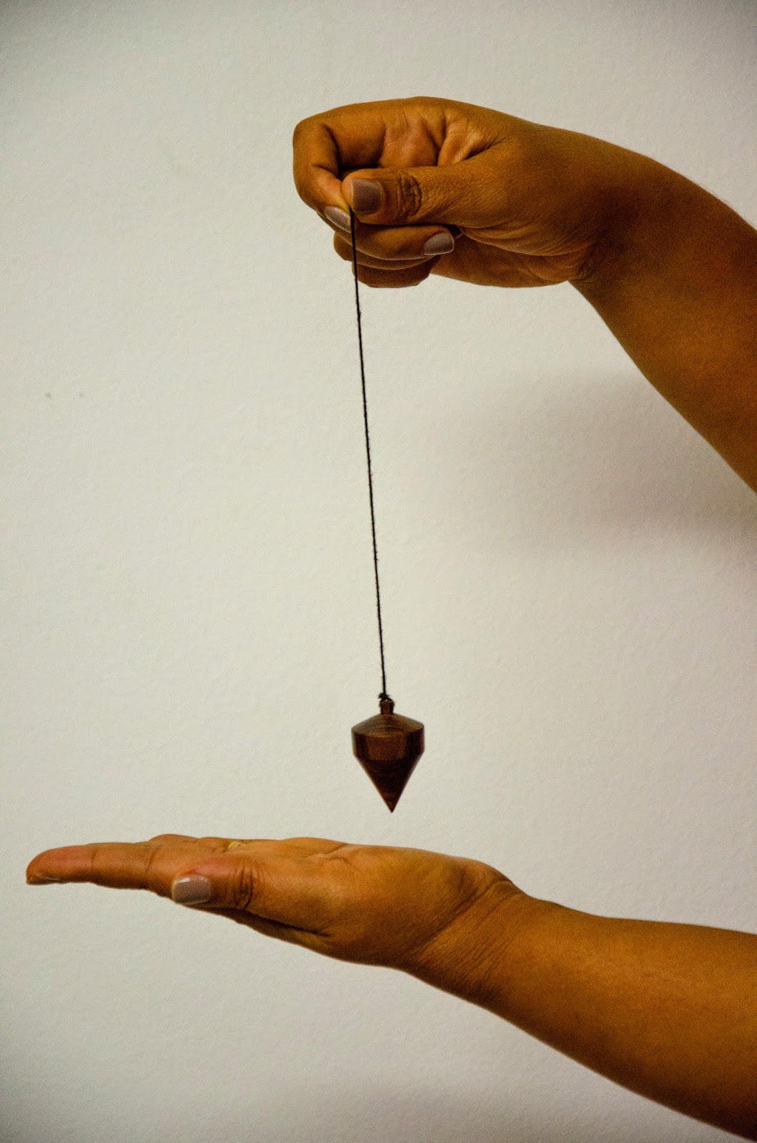 FOTOBLOG MARCEL PEIXOTO: POST 193/2014 - O PÊNDULO E A RADIESTESIA