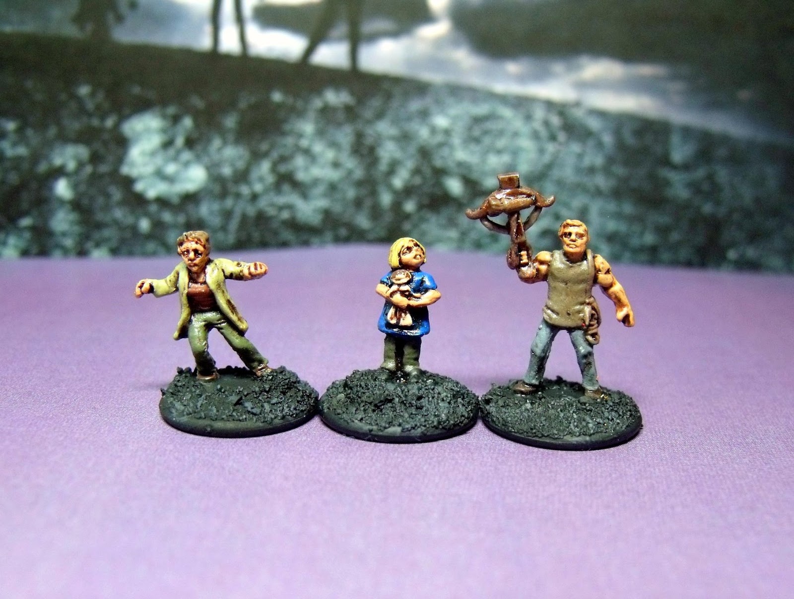 Don't Throw a 1: 15mm Walking Dead Survivors & Zombies - For Sale