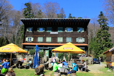 Medvednica.info: Planinarski dom Runolist