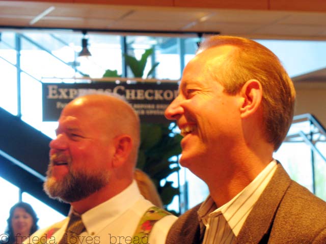 Frieda Loves Bread: Harmon's Giveaway! ****CLOSED****