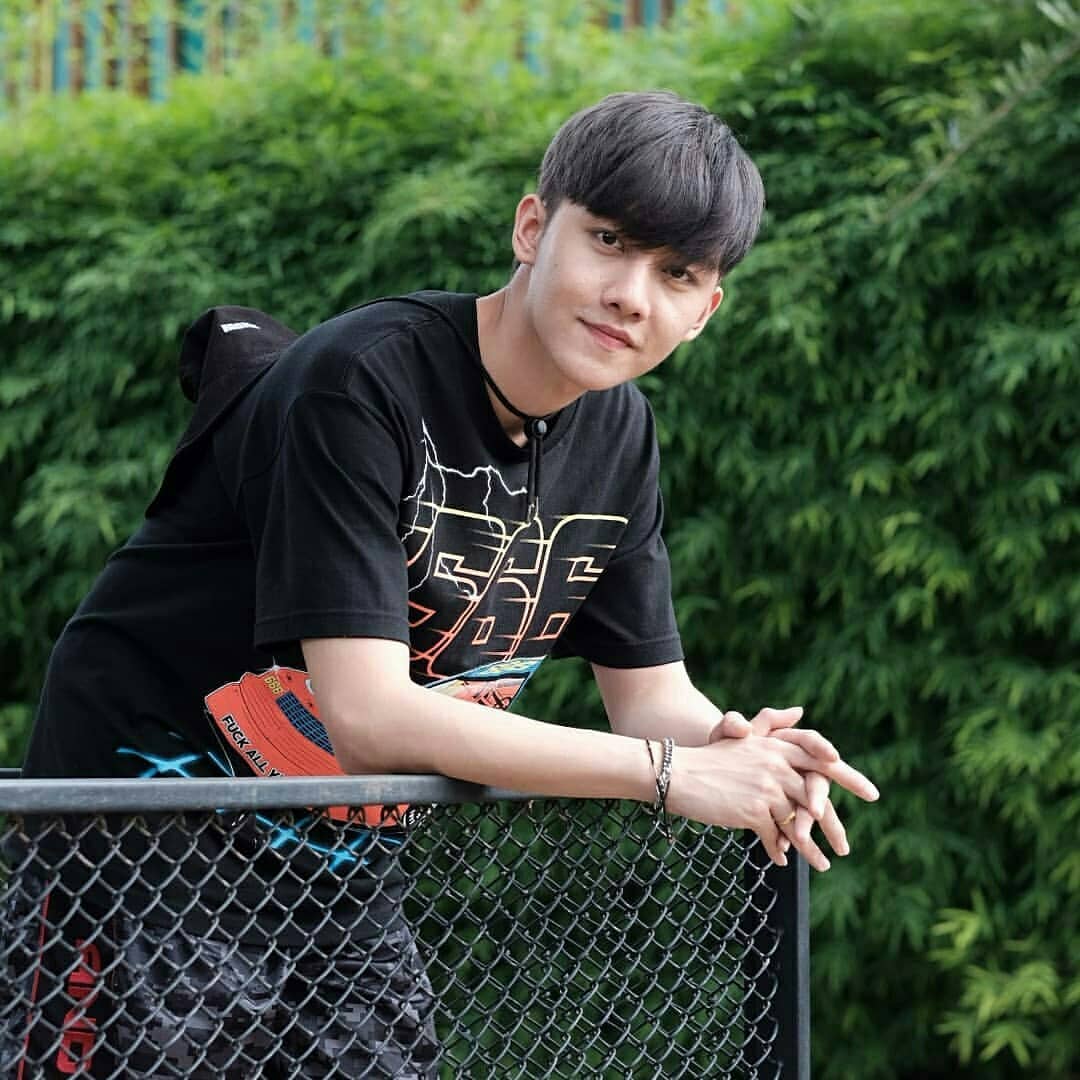 me wuv you: Mark Siwat Jumlongkul Profile and facts