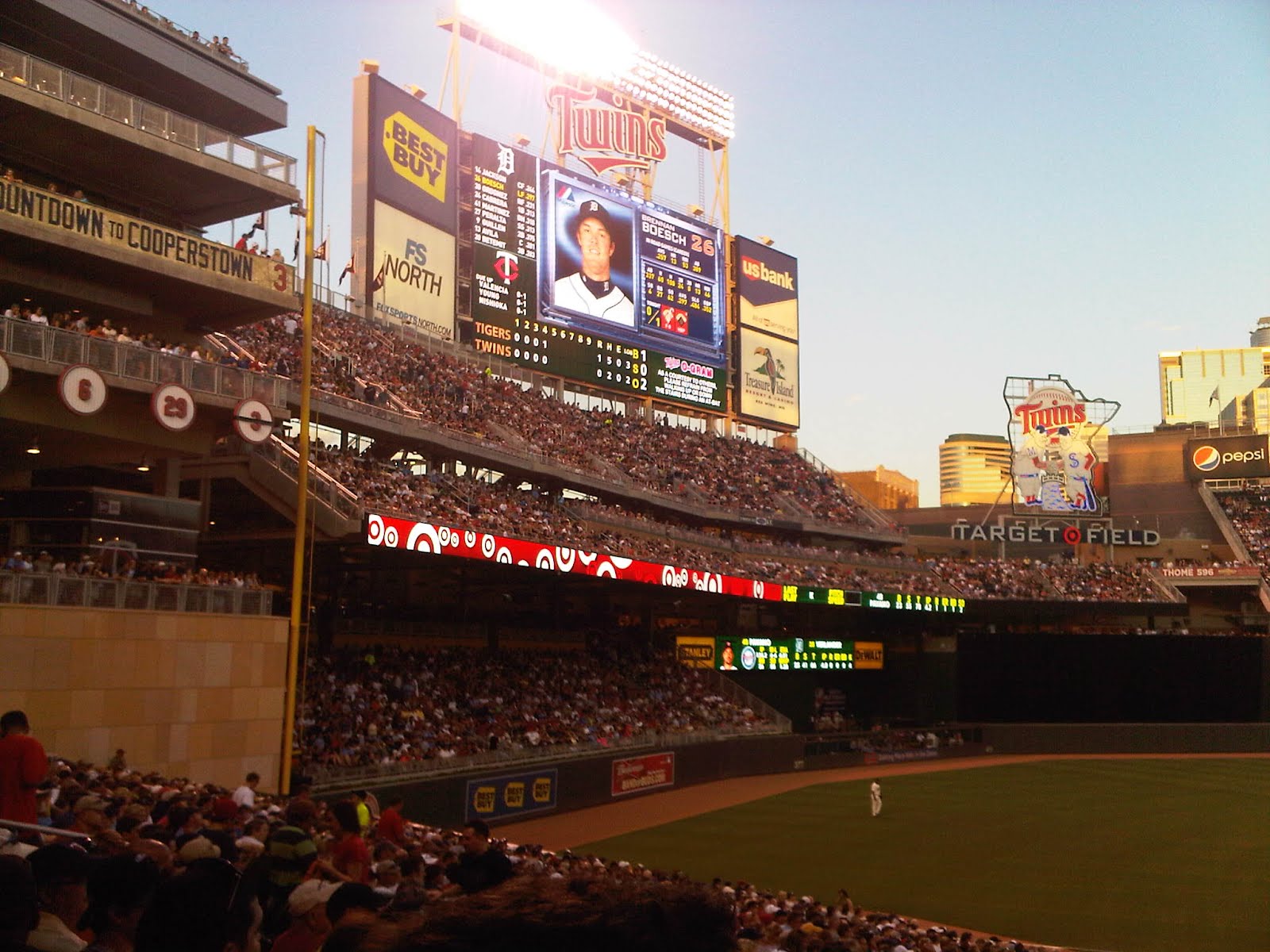 Visions of Minnesota: Minnesota Twins Baseball @ Target Field, 2011