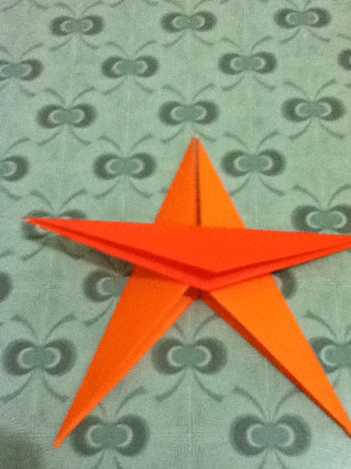 School Librarian in Action: Crafts at Christmas: Origami Star Wreath