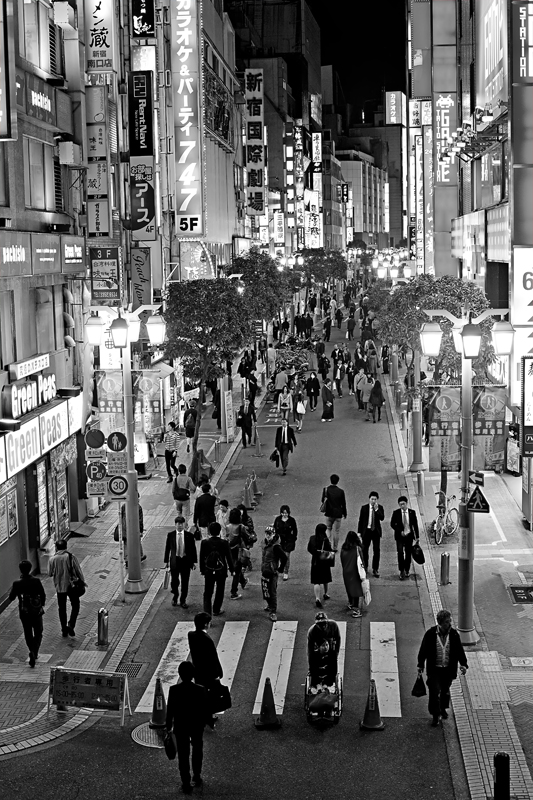 The Lucky Files: postcards - tokyo in black and white