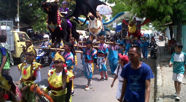 second hand tv: Kesenian Burok Cirebon Burok