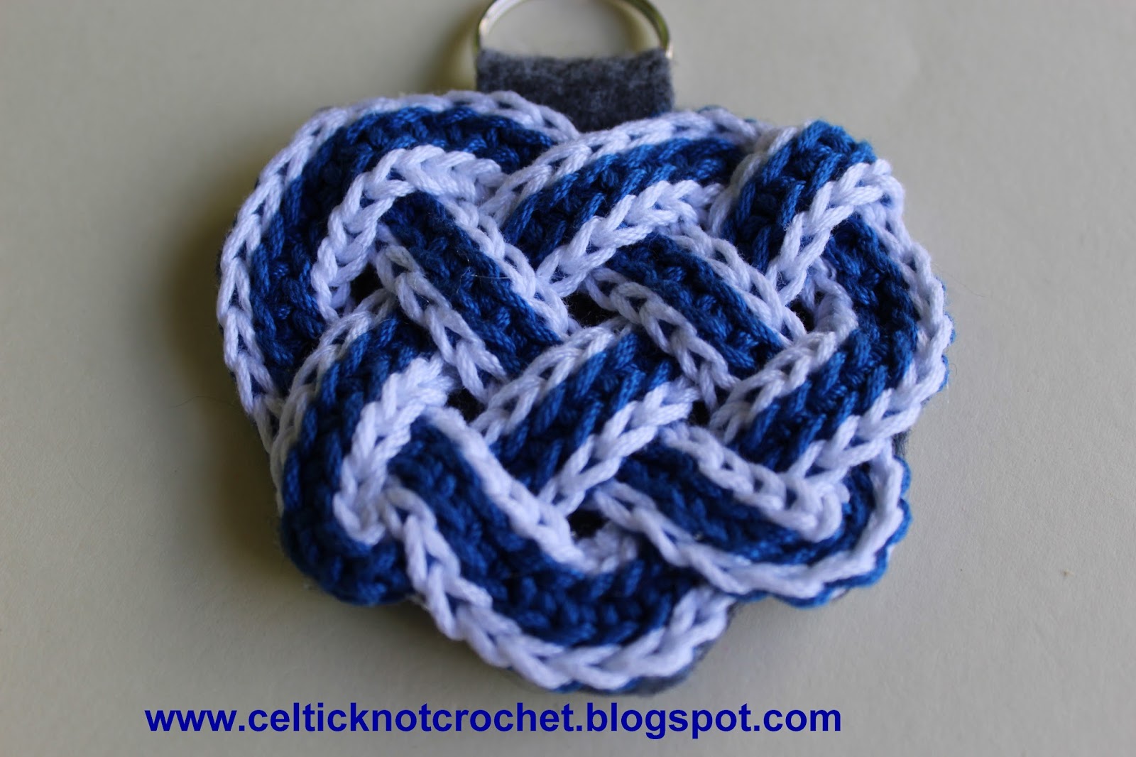 Celtic Knot Crochet: Celtic Heart Knot Pin