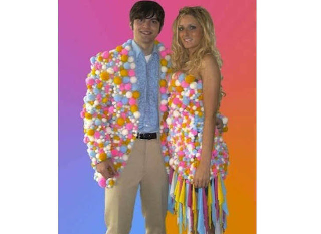 The Most Awkward Prom Photos Ever Captured! - News & Events