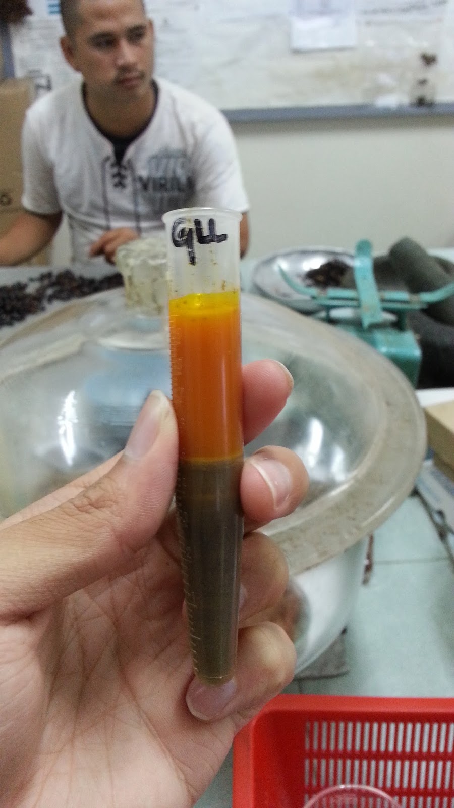 Sharing station: Palm oil mill laboratory