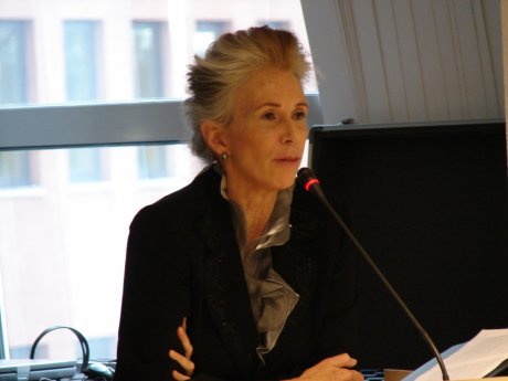 DE LA TEORIA A LA REALIDAD: ENTREVISTA A CATHERINE MACKINNON