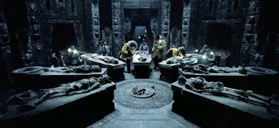 Travis Simpkins: Alien vs Predator (2004): An Ancient Pyramid in Antarctica