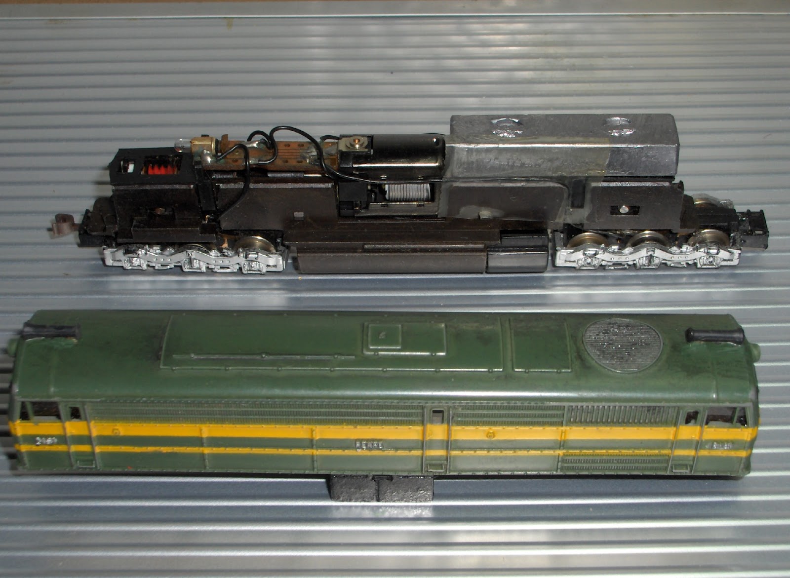 Andén 5 (ASMAFE JORDI ALBERT): Remotorizacion Ibertren Alco 2100 y ...