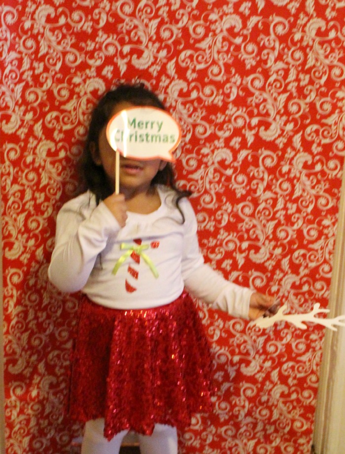 DIY Photo Booth, Fast and Cheap! - First Time Mom and Losing It