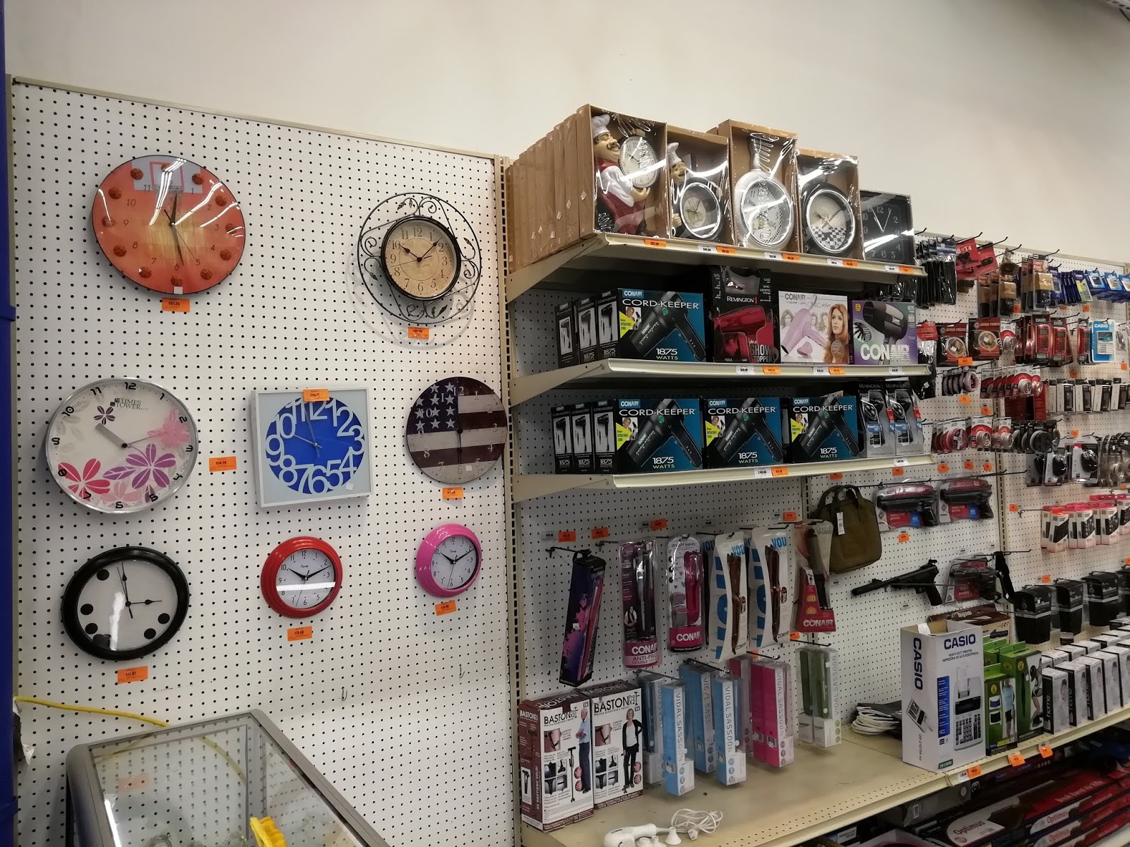 KEY MART INAUGURA SU TIENDA EN CASCADAS MALL