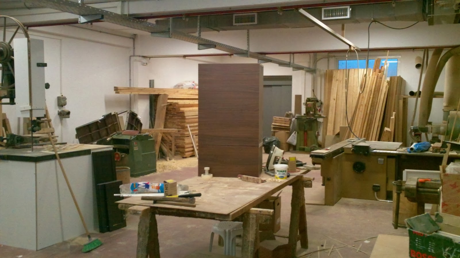 ΕΜΠΟΡΙΑ ΞΥΛΟΥ & ΚΑΤΑΣΚΕΥΕΣ