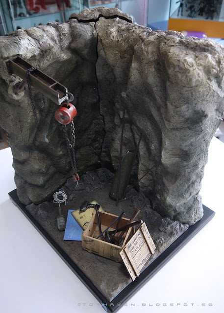 toyhaven: REVIEW of IHNS TOYS SO-00001 1/6th scale The Cave scene ...