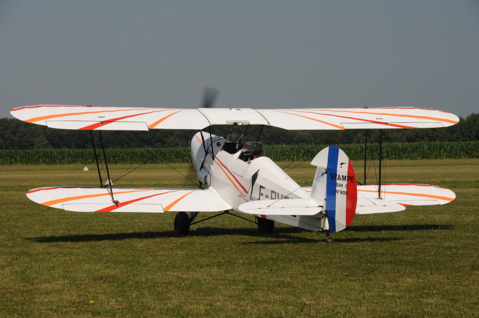 JURA, UNE TERRE, DES HOMMES: Un Stampe SV4 C, de passage sur l ...