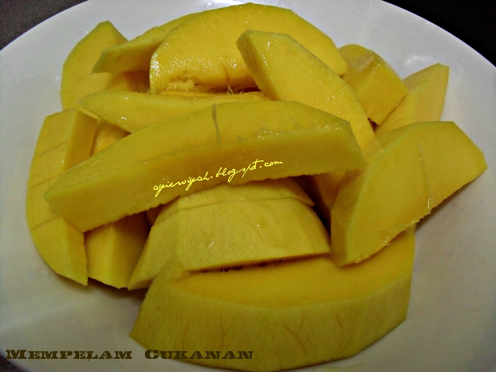 :: Seindah Bicara Sesedap Rasa ::: Pernah makan Mangga Cukanan???