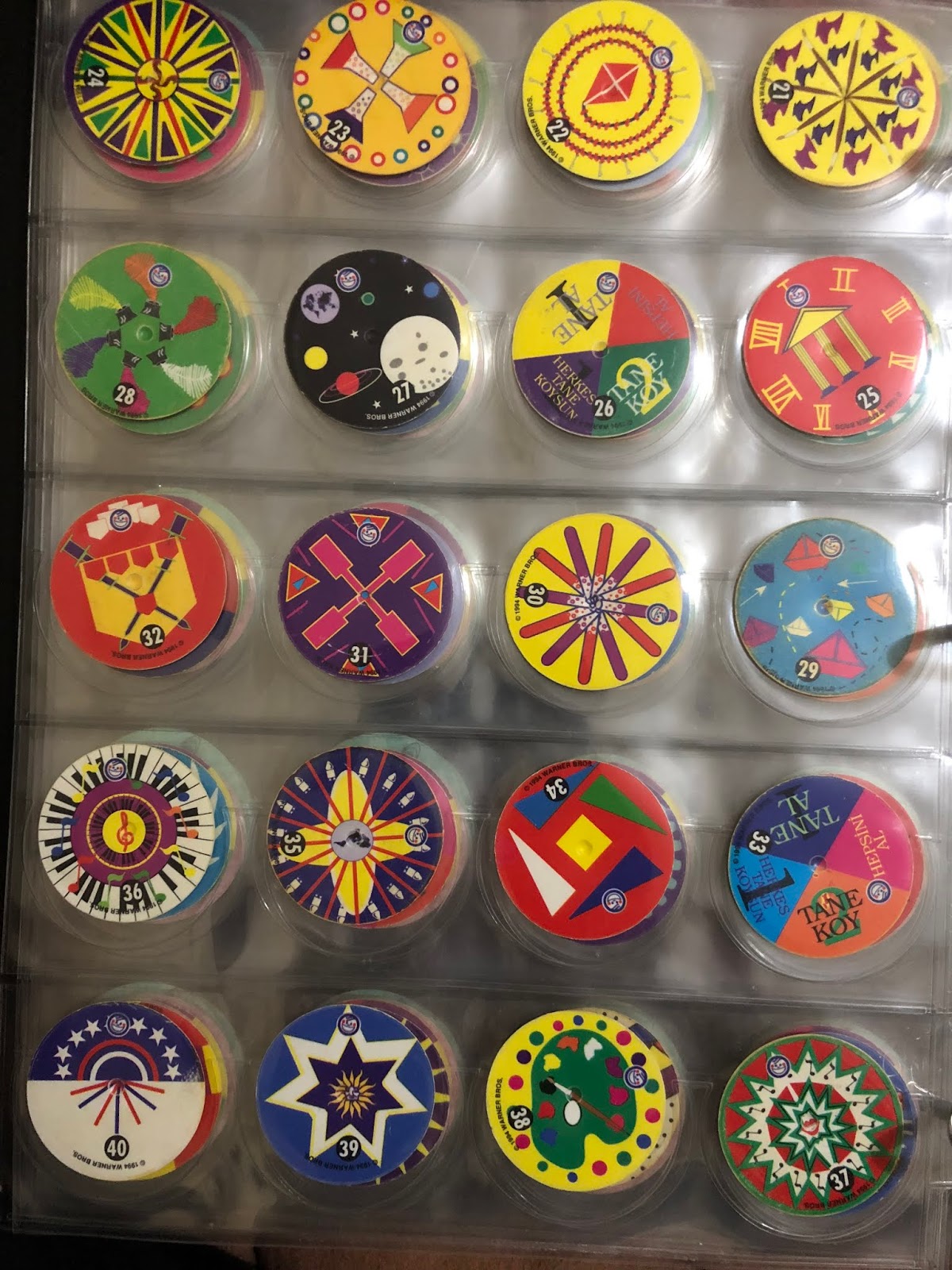 Taso Koleksiyonum: Looney Tunes Dönen Taso Serisi