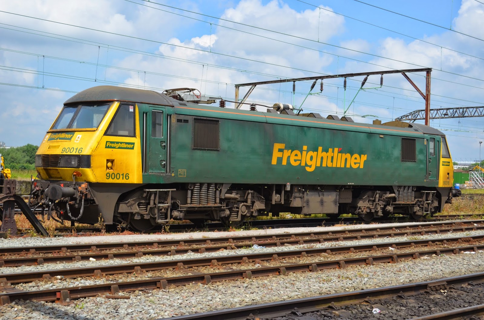 Gronk Geek: Bachmann announce Class 90 Electric!