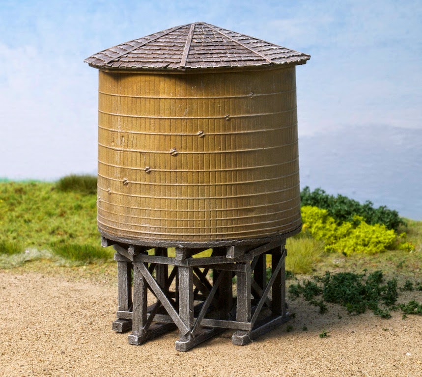 Trackside Scenery: Fiddletown water tank