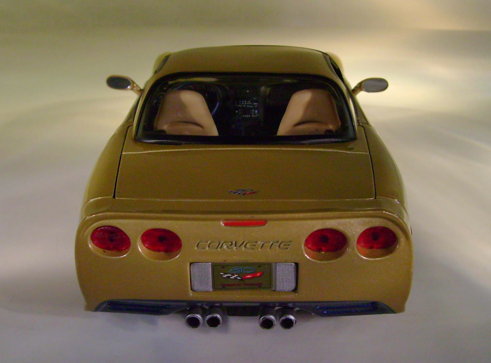 Auto GALERIA 1:18 Eddie: Chevrolet Corvette 2003 Guldstrand "Signature ...