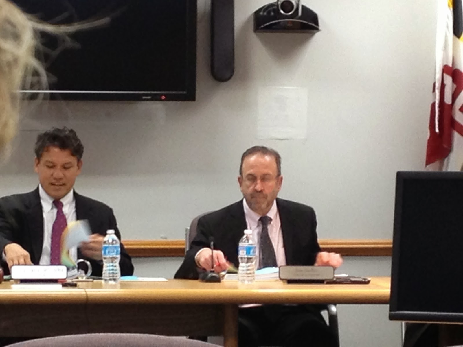 Capitol Health Policy Review: MHCC, Standing Monthly Meeting, 11/21/13
