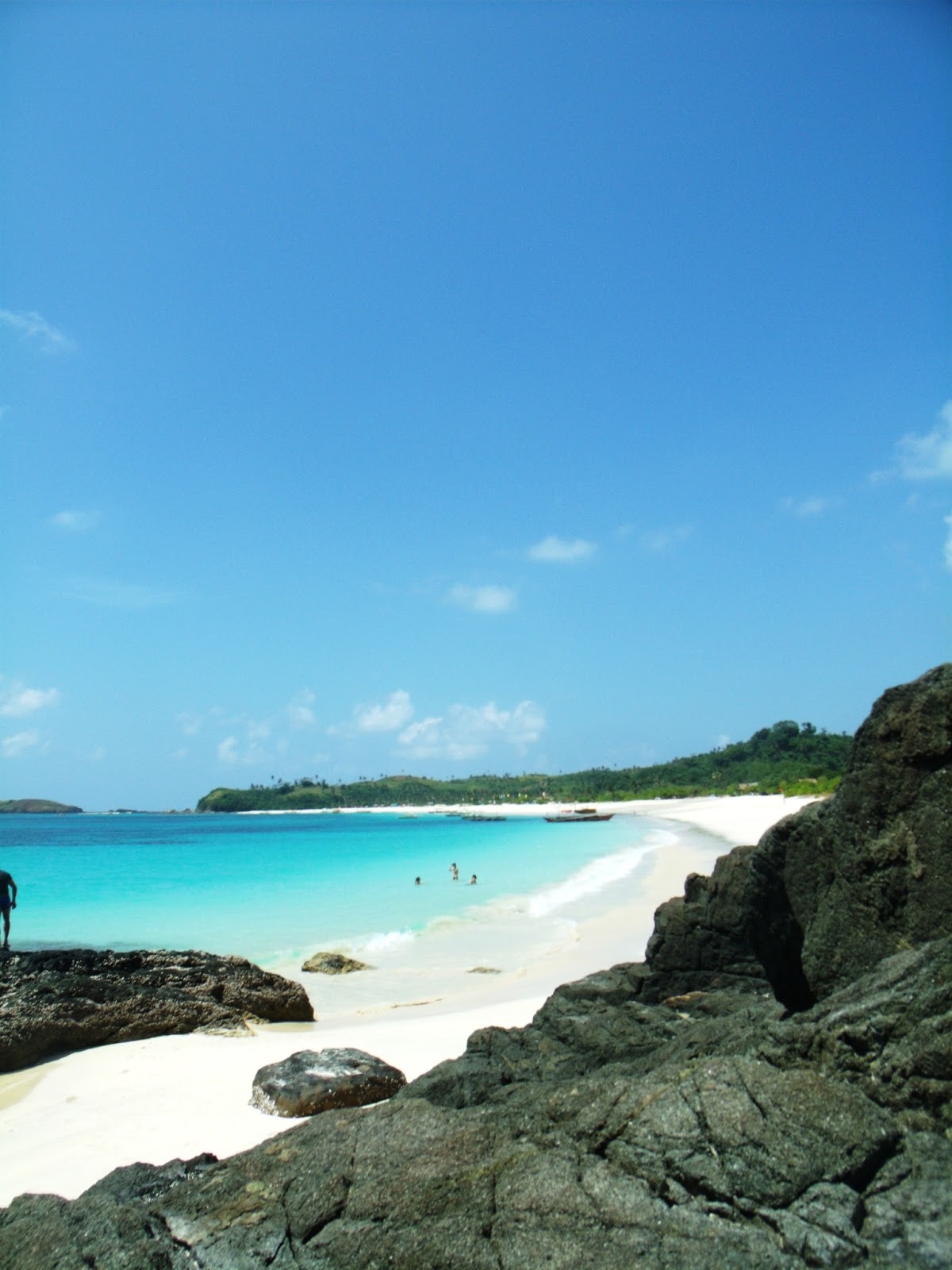 Our WANDERful JouRnEy!: Discovering Calaguas Island