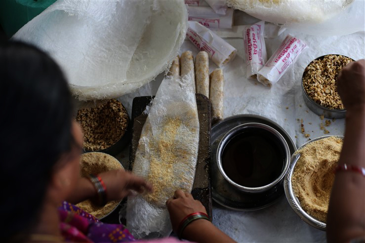 Pootharekulu - Tips on how to make it in authentic Andhra style!