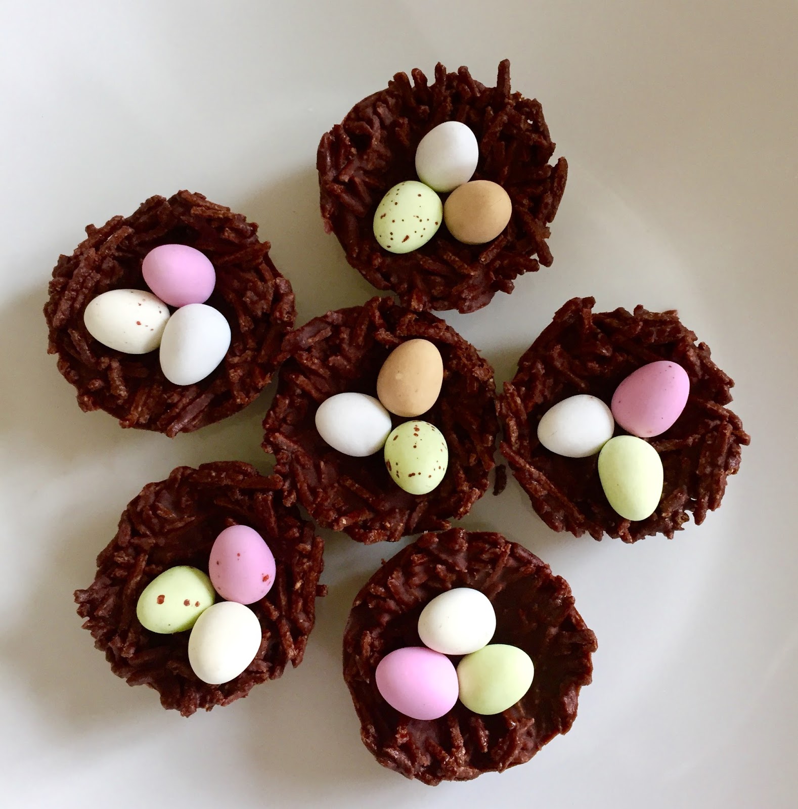 {Recette} Nids de Pâques au chocolat - Initiales GG ...