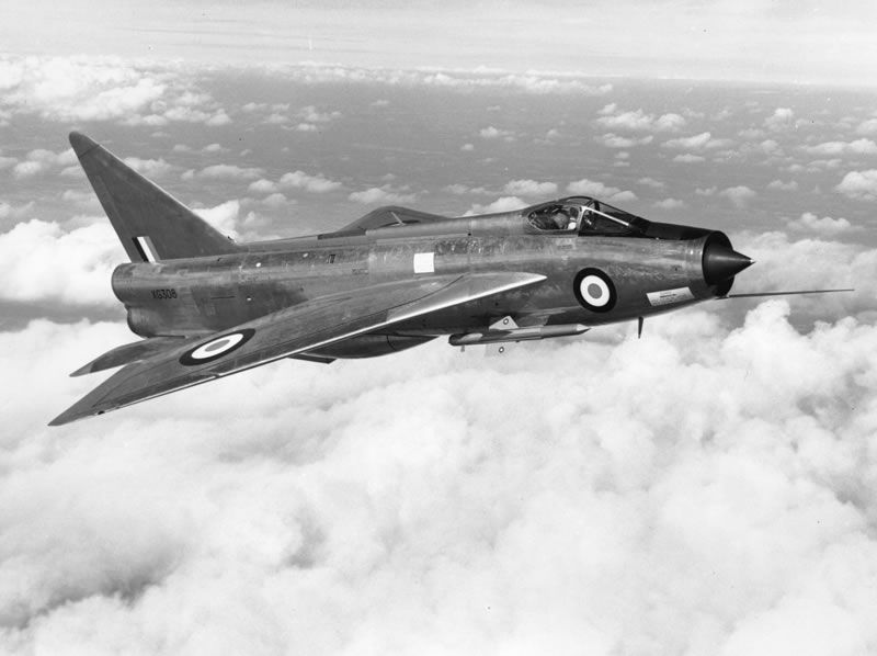 SI VIS PACEM, PARA BELLUM: L'English Electric Lightning (Fulmine ...