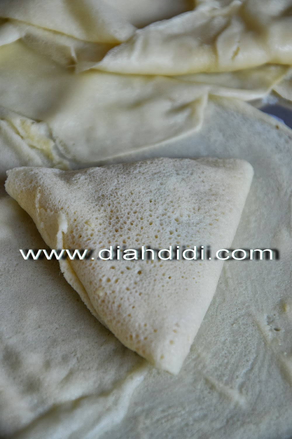 Diah Didi's Kitchen: Risoles Ragout Ayam Segitiga