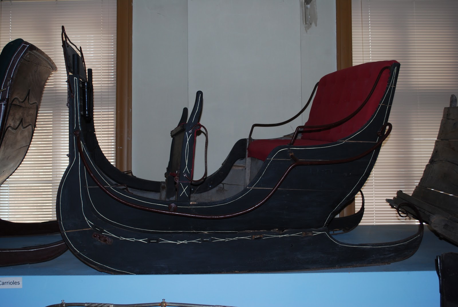 Ferme du Sault: Traîneaux - Sleighs - Horse drawn sleighs