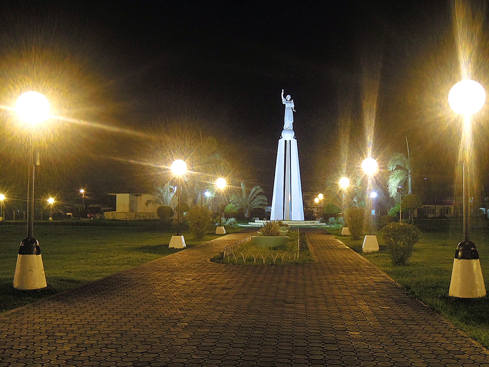 Eastern Visayas Tribute: 6 Tacloban City Sites Worth Seeing At Night ...