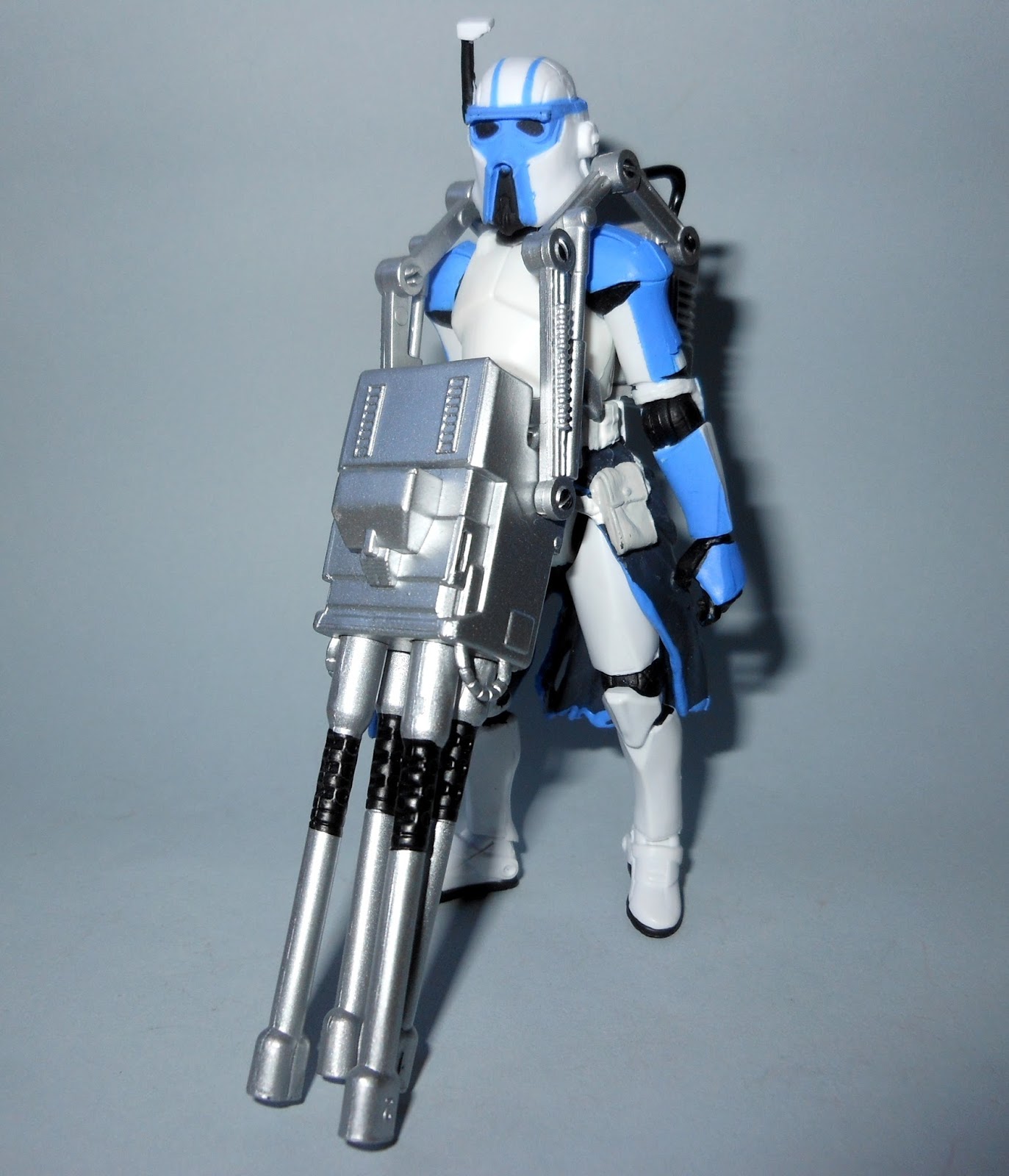 Figuras de Acción A Go-Gó: CLONE TROOPER (HEAVY GUNNER) (STAR WARS: THE ...