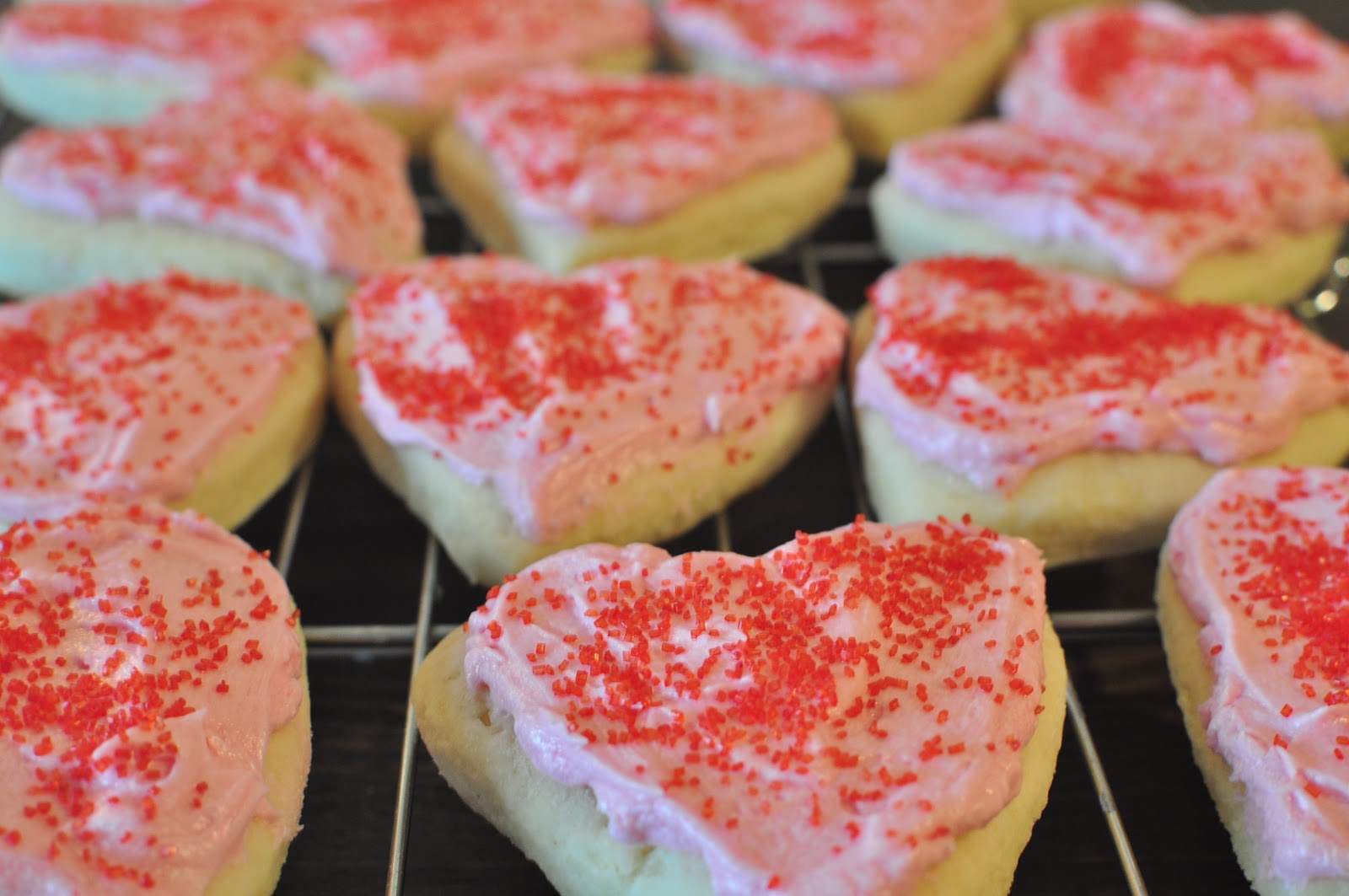 My Tiny Oven: Lofthouse Style Sugar Cookies for Valentine's Day