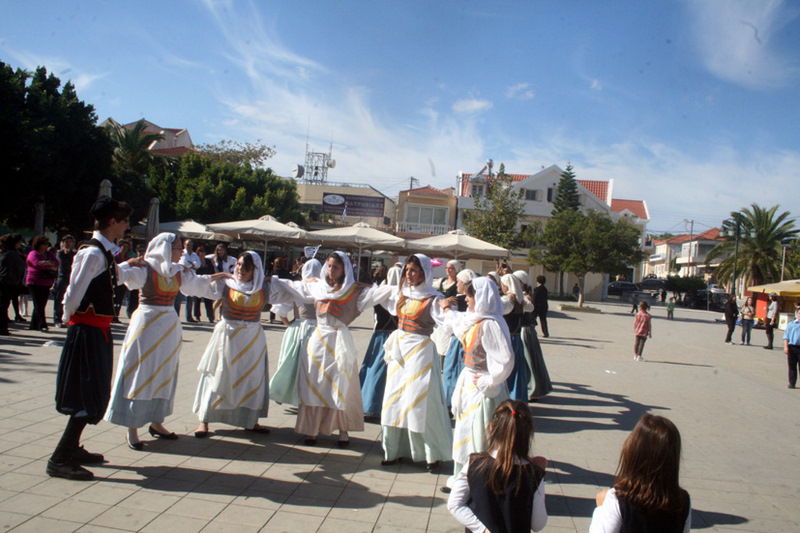 VOUTOSPRESS.GR: ΠΑΡΕΛΑΣΗ 28ης ΟΚΤΩΒΡΙΟΥ 2011 ΛΗΞΟΥΡΙ