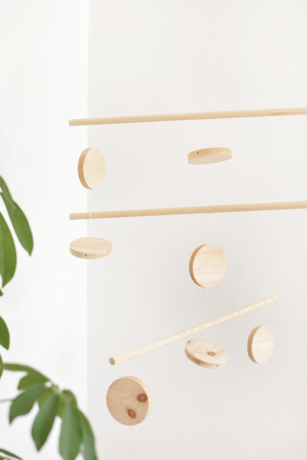 DIY modern wooden baby mobile — Caroline Burke | Burkatron